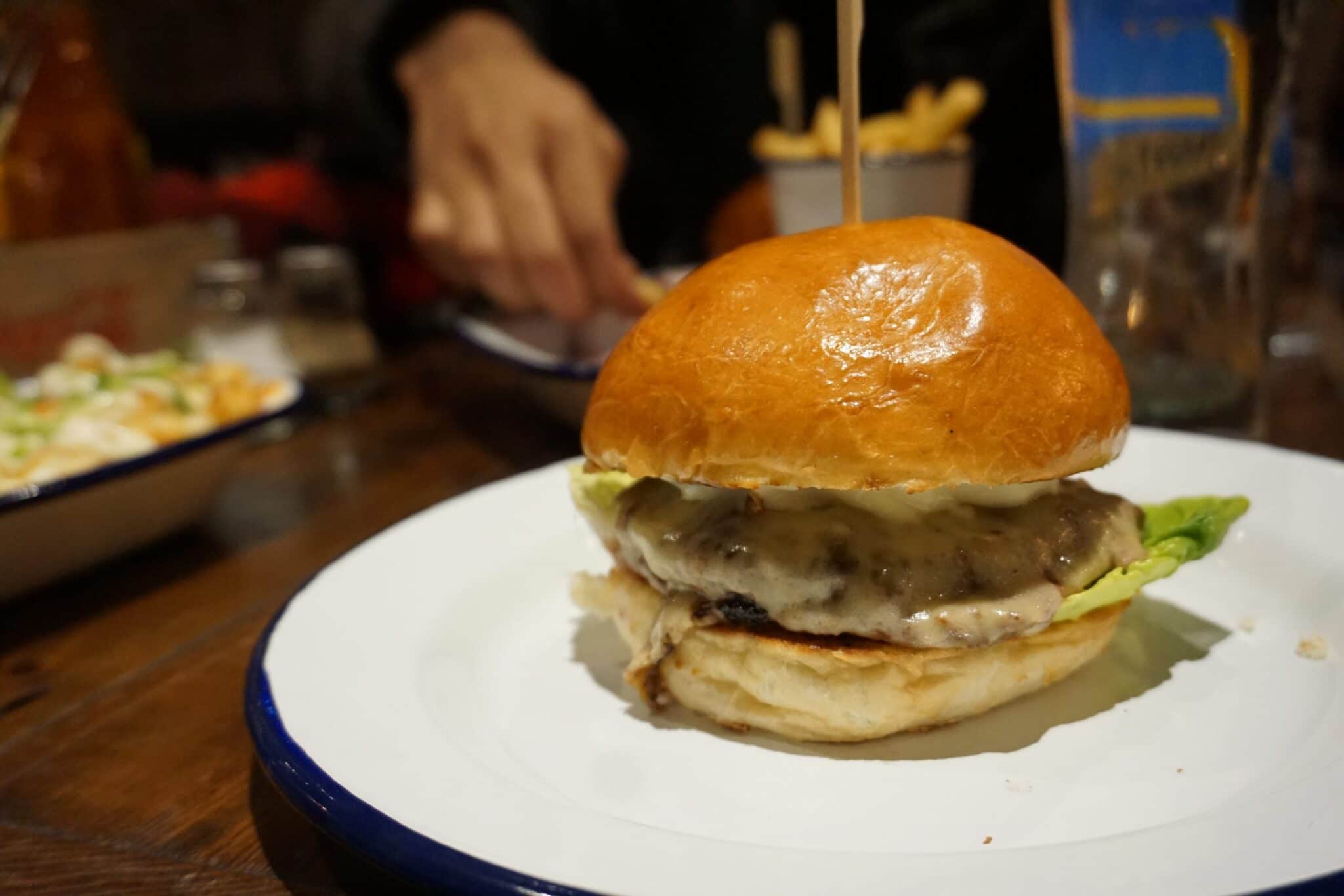 Beef & Birds | Halal Burger | Bricklane | ET Food Voyage